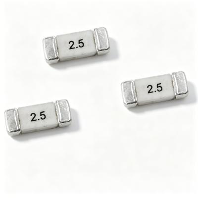 China Surface Mount SMD Fuse 1A 1.25A 1.6A 2A 2.5A 3.15A 4A 5A 6A 7.5A 350V 400V 500V 600V AC DC for sale