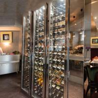 China Coating Stainless Steel Bar Cabinet Waterproof Modern Wine Storage Cabinet for sale