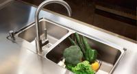 China High-End Gloss Lasting Lacquer Stainless Steel Kitchen Furniture With Clean Handle-Less Look for sale