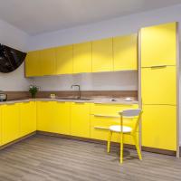China Yellow Stainless Steel Kitchen Cabinet Waterproof Flat Edge Free Design for sale