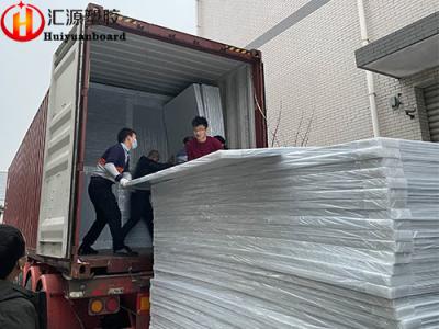 China Anti UV White Corflute Sheets , Flat PP Hollow Corrugated Sheet for sale