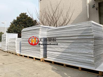China Corona Treated White Corflute Sheets for sale