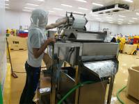 China 500KG/H-700KG/H Shrimp Cleaning Machine Shrimp Shell And Hair Picking Machine for sale