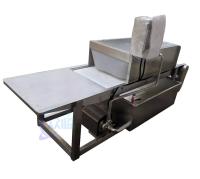 China 500kg/H-600kg/H Frozen Shrimp Processing Plant Separate Tray Machine Cutter for sale