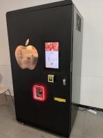 China 220V 400W Fruit Apple Juice Vending Machine For Hotels Garment Shops for sale