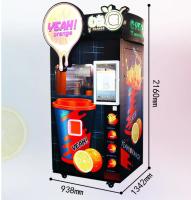 China Frozen Iced Fresh Juice Vending Machine Automatic Orange Apple Vending Machine for sale