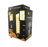 China Fruit Salad Freshly Squeezed Orange Juice Vending Machine With 32 Inch Screen for sale