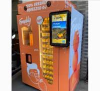 China Self Service Automatic Juice Vending Machine Smart Fresh Juice Vending Machines for sale