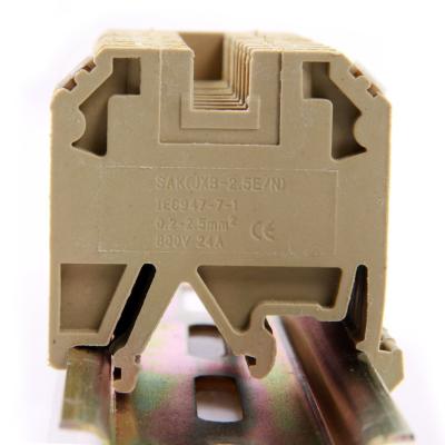 China SAK-2.5EN / JXB-2.5/35 DIN Rail Screw Clamp Terminal Blocks 800V 24A for sale