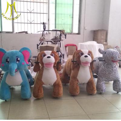 China Hansel children stuffed animals with 4wheels ride on animal toy for shopping mall for sale