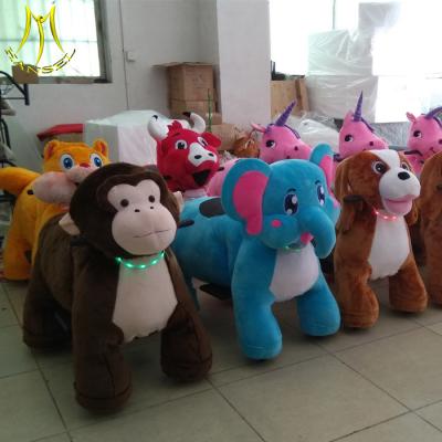 China Hansel  amusement game machine electric mountable plush kids ride on stuffed animals for sale