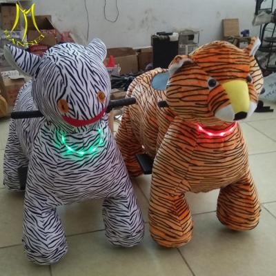 China Hansel hot-selling coin operated mountable animal walking plush electric ride for children for sale