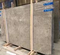 China Wooden Crate Marble Wall Tiles with Honed Finish for Packaging for sale