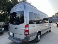 China Benz 17 Seater Bus Second Hand Manual Transmission Type Used Passenger Vans for sale