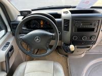 China Benz 17 Seater Bus Second Hand Manual Transmission Type Used Passenger Vans for sale