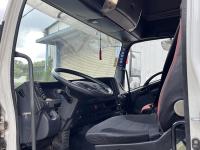 China Manual Second Hand Delivery Van 6×4 Drive Mid Capacity Used Delivery Trucks for sale
