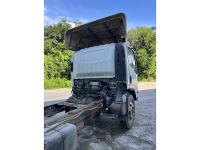 China 8-10 Ton Used Medium Duty Trucks 4x2 Drive Long Lasting Diesel Fuel for sale