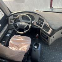 China Yuchai 330 Engine Manual Transmission Second-hand Golden Dragon 63-Seat Yellow Buses for sale