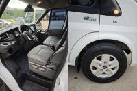 China 14-Seat Second Hand Mini Bus Diesel Jiangling Transit CN-4 Van with 145km/h Top Speed for sale