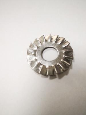 China Metric External Multi Serrated Lock Gaskets Non Slip Chrysanthemum Meson Lock Fasteners for sale