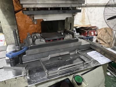 China Wireframe Bending Radius Steel Sheet Metal Forming Die for Manufacturing for sale