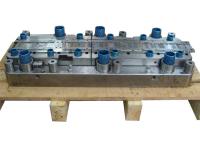 China One Row Progressive Punch Press Die , Sheet Metal Blanking Die For Brass Plate Forming for sale