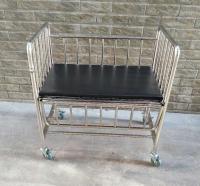 China 304SUS Hospital Infant Crib Baby Bassinet Bed Trolley Basket With Four Castors for sale