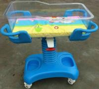 China Transparent Plastic Nursery Hospital Infant Bassinet Trolley Baby Cot With Mattress for sale