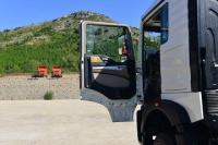 China 4x2 Isuzu Cargo Truck Light 5000kg Used Cargo Van 5Ton Single Cabin for sale