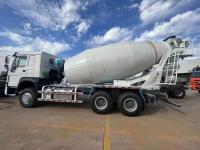 China 12m3 Mobile Concrete Mixer Truck 6*4 Self Loader Concrete Mixer for sale
