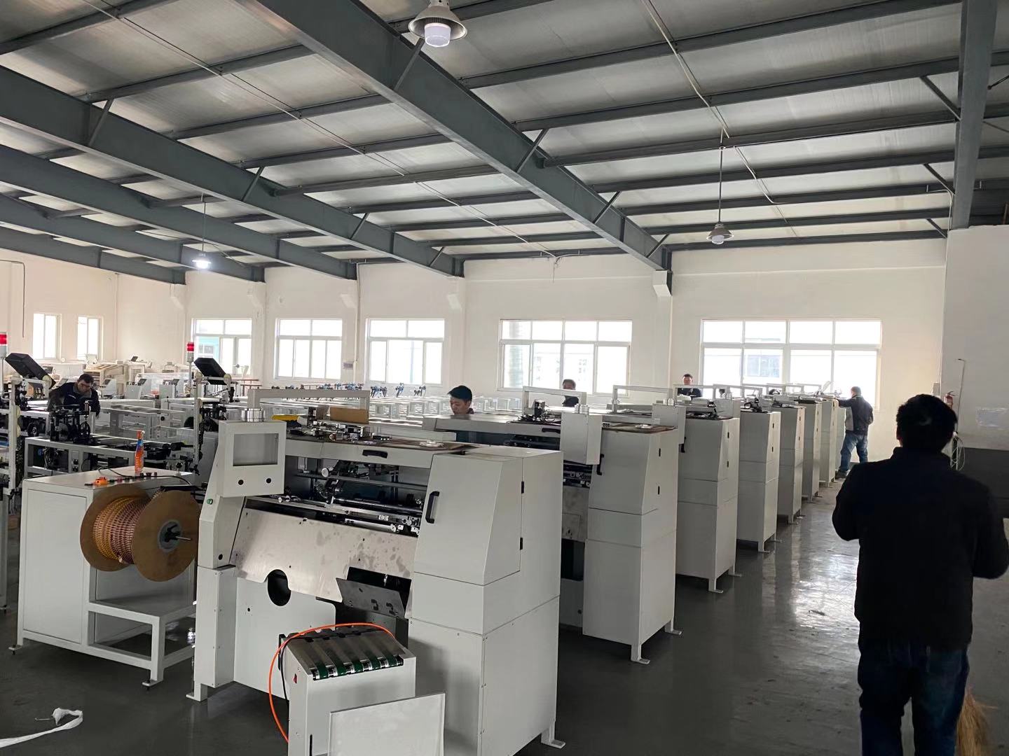 Spiral binding machine SSB420