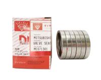 China ME071303 ME071301 MITSUBISHI Engine Parts D6BT 6D16T Intake Valve Seat for sale
