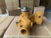 China 4D95 6204-61-1101 Water Pump For Komatsu 4D95 3D95 Engine Excavator PC50UU-1 PC40-5 PC40-6 for sale
