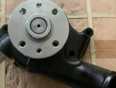 China Model 6bd1 Water Pump Isuzu Part No. 1-13610-819-0 Hitachi Excavator Ex200-1 Ex200-5 Ex200lc-5 Four Holes for sale