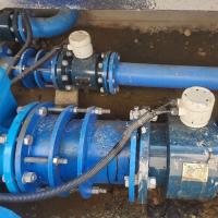 China PTFE F4 Battery Flow Meter Wine Flowmeter Food Grade Electromagnetic Flowmeter for sale