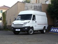 China Front 4 Rear 4 radar 17seat MPV for Iveco diesel commercial vehicle for sale