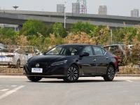 China Multi-link Rear Suspension Equipped Dongfeng Nissan Teana Sedan Gasoline Passenger Car for sale