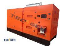 China Soundproof 440kW Standby Yuchai Genset Powered By Diesel Engine For Building Power for sale