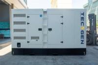 China Silent 440kW Perkins Diesel Generator Genset 550kVA With Canopy For Outdoor Use for sale