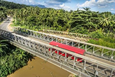 China Prefabricated Steel Structural Truss Delta Bridge for Highway Permanent Usage for sale