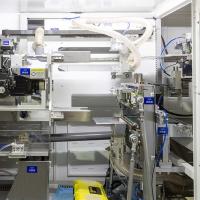 China 350M/Min Full Servo Underpad Production Line with PLC Control 70T Weight 380V Power Supply for sale