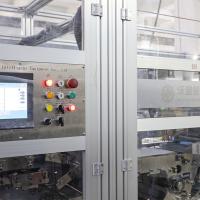 China High Speed Full Servo Underpad Making Machine 350m/min with PLC Control and 98% Pass Rate for sale