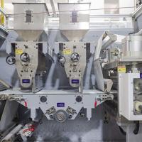 China Full Servo Underpad Mattress Making Machine 350m/min with PLC Control and CE Certificate for sale