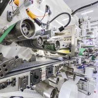 China Sanitary Napkin Production Line 1200pcs/min PLC Control CE Certified 240V 50Hz for sale