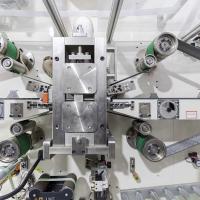China Advanced Design 98% Efficiency Sanitary Pad Making Machine Supplier Factory for sale