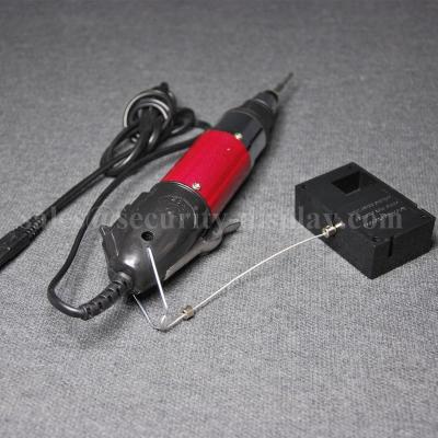 China Cuboid Retractable Security Cable with Adjustable Lasso Loop 90cm 0.9mm for sale
