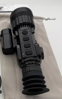 China Thermal Imaging Monocular with 6V Operating Voltage 12 μm Pixel Center Distance and Colorful 0.2″ LCOS Screen for sale