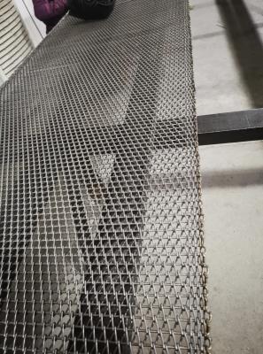 China SUS201 Stainless Steel Herringbone Conveyor Belt for Food Processing - Custom Sizes, ISO9001 Certified for sale