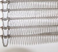 China SS304 Stainless Steel Wire Link Herringbone Conveyor Belt 600mm Width for Sushi Production for sale