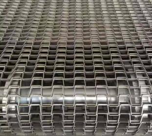 China 304 Stainless Steel Great Wall Mesh Belt 20-200cm Width with 1.5mm Thickness for Industrial Conveyor Systems for sale